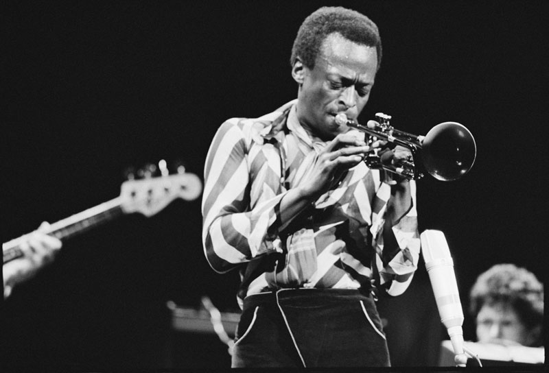 Miles Davis Performing at Fillmore East, NYC, June 18, 1970 (III) | San ...