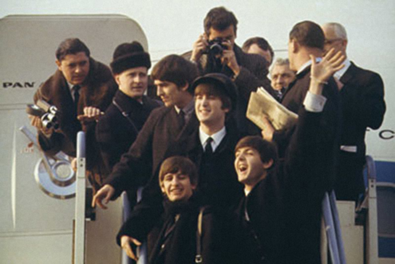 The Beatles, Arriving At JFK Airport, February, 1964 | San Francisco ...
