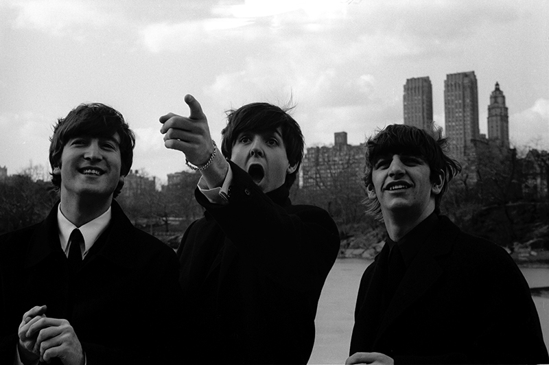 The Beatles in Central Park, NY, 1964 (Paul Pointing) | San Francisco ...